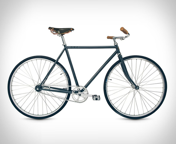 舊金山的襯衫訂製專家 Taylor Stitch 也出腳踏車了 - 復古帥氣 Dash Bicycle - EVERYDAY OBJECT