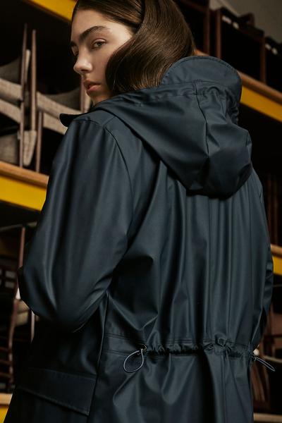 下雨天更時髦，讓你帥度加倍的 RAINS 2017 A/W 雨天新配備 - EVERYDAY OBJECT