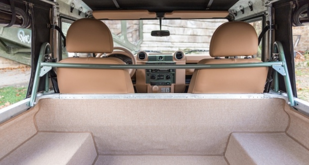 世上第一台Land Rover，越野車界粗曠硬漢經典代表作：Land Rover Defender 再版上市 - EVERYDAY OBJECT