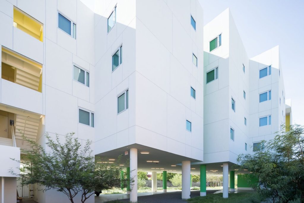 LA的「Crest Apartments」讓你對老人公寓完全改觀 - EVERYDAY OBJECT