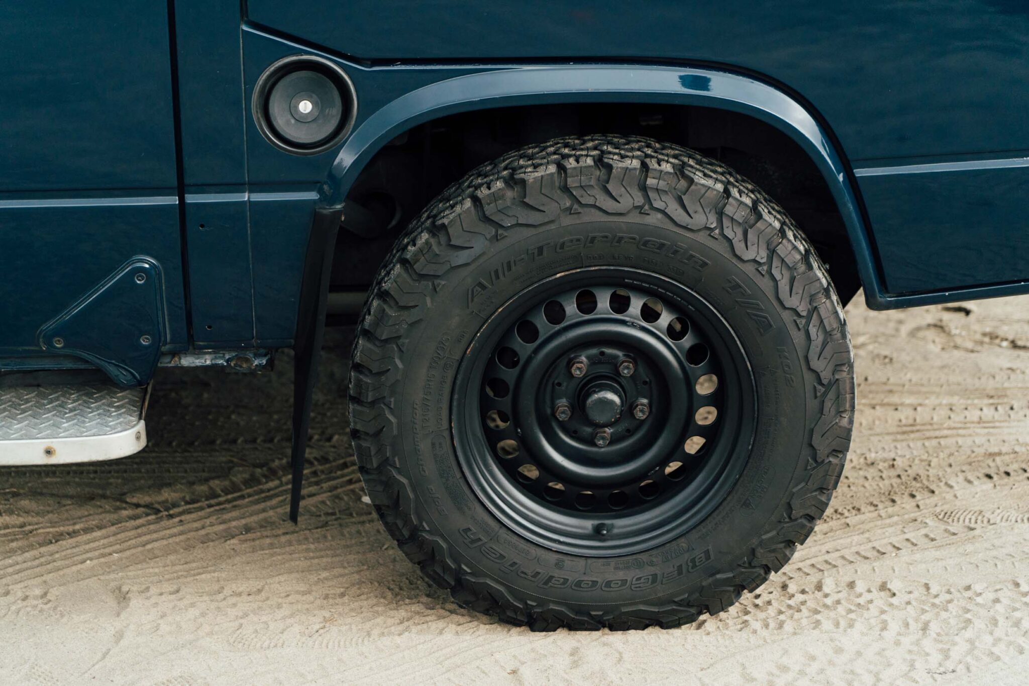 「車如其人」SWELL CO. CAFE 店主 Austin：鍾情 Volkswagen T3 的種子，從衝浪開始 - EVERYDAY OBJECT