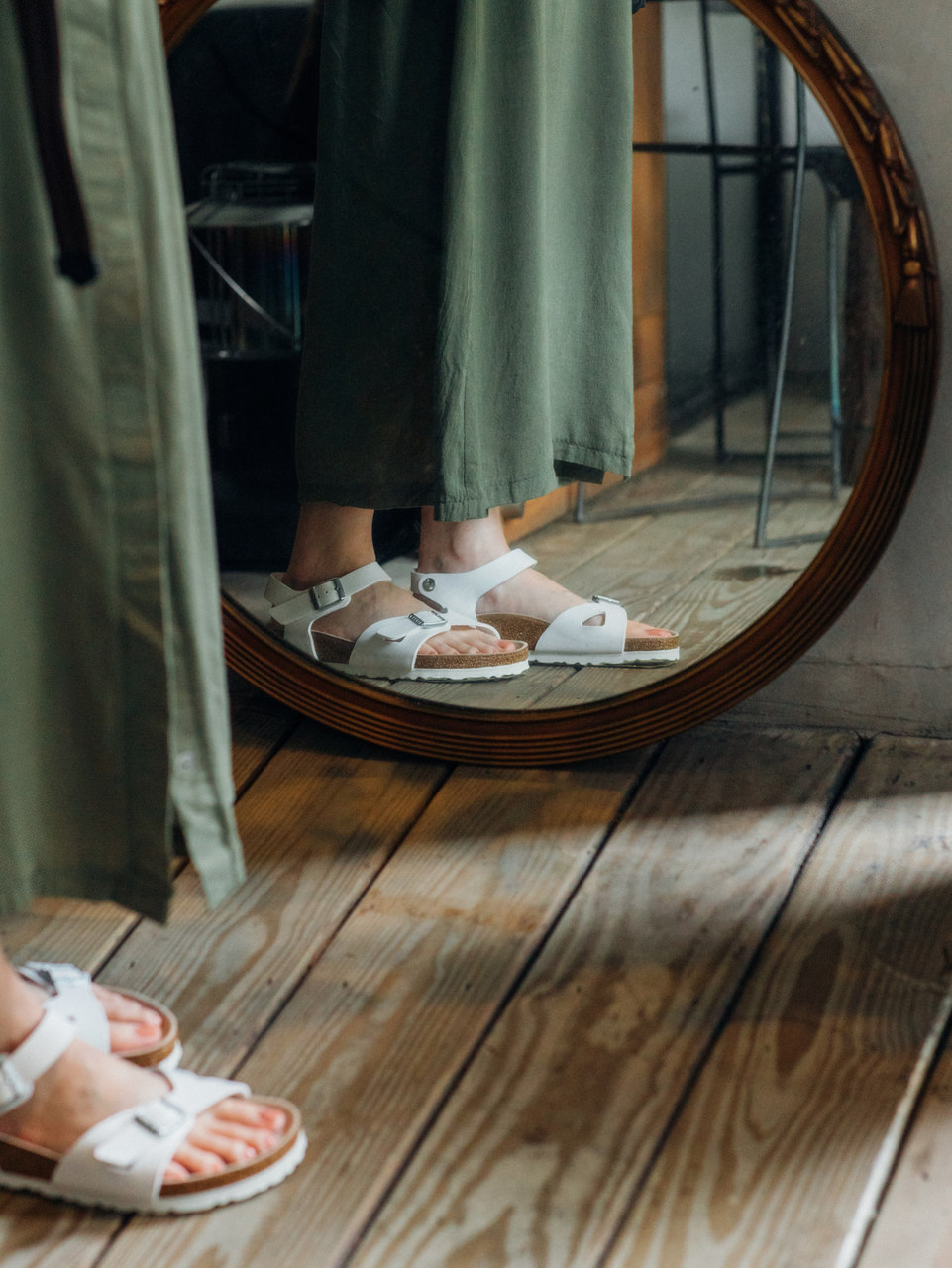 理想詮釋白色系勃肯鞋 - WISDOM 總監齊振涵 ft. 專業女友 LaLa - EVERYDAY OBJECT