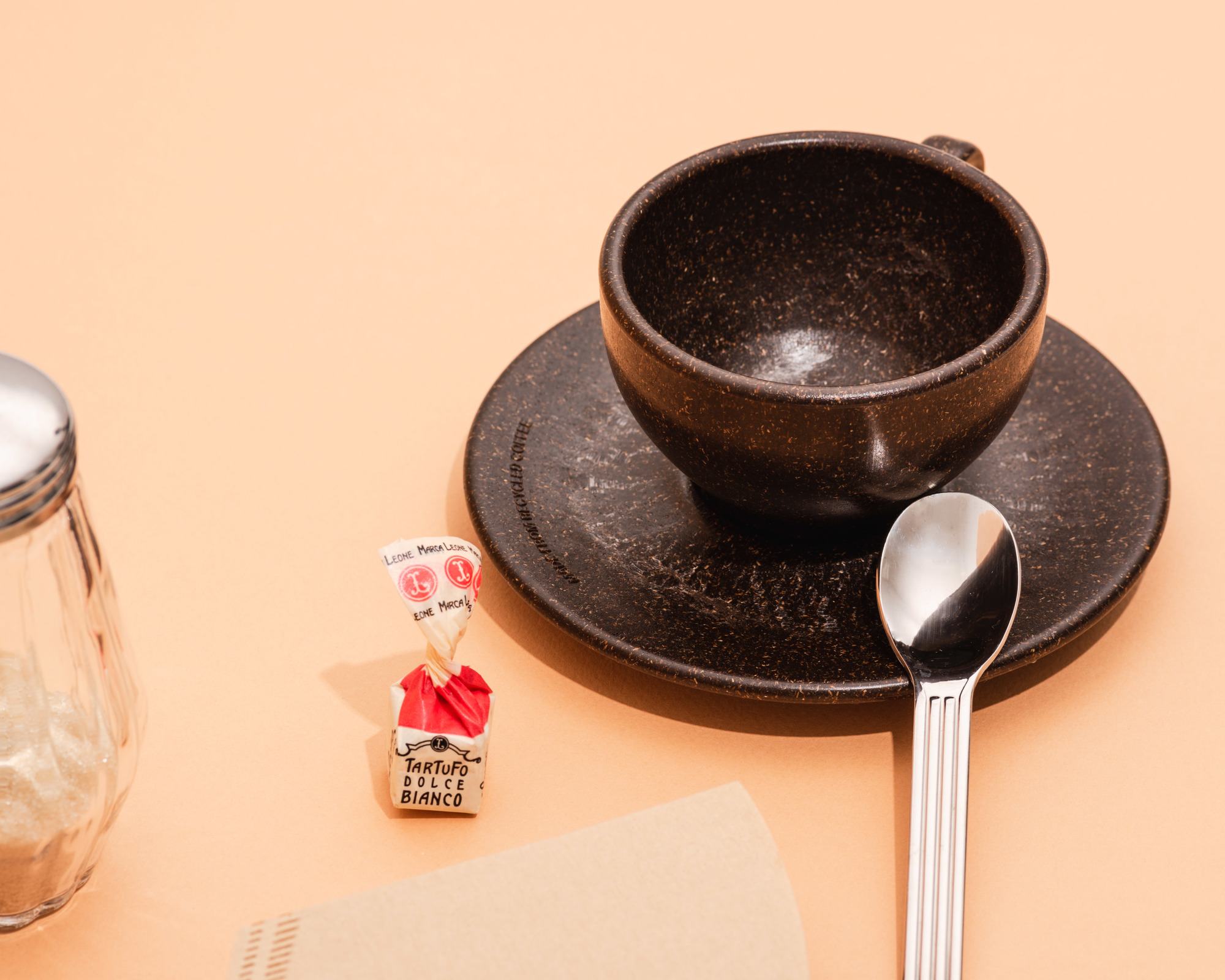 用咖啡渣做成咖啡杯 - 可重複使用的 Kaffeeform - EVERYDAY OBJECT