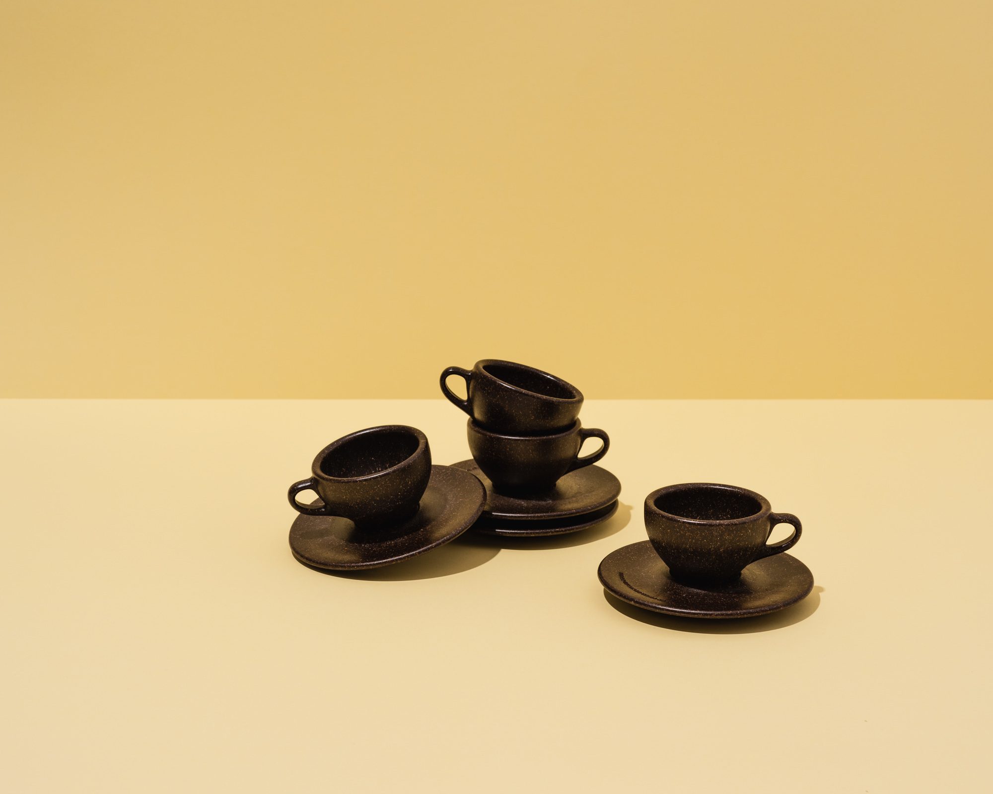 用咖啡渣做成咖啡杯 - 可重複使用的 Kaffeeform - EVERYDAY OBJECT
