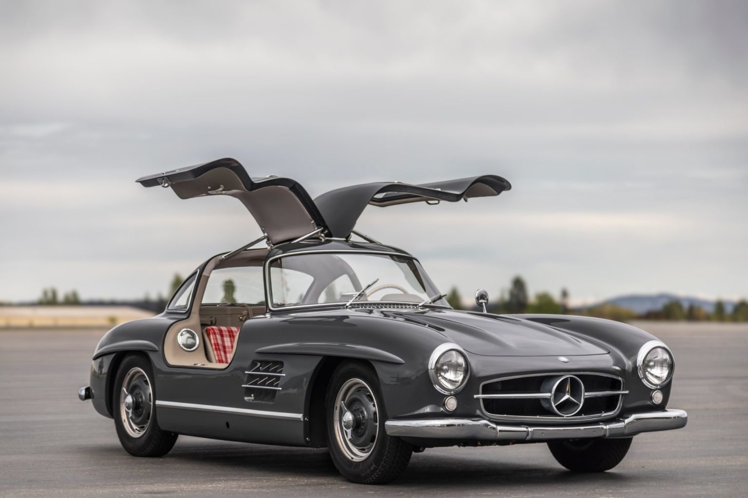 世界公認最美的賓士 - 1956 年 300SL Gullwing 首個鷗翼門系列跑車 - EVERYDAY OBJECT
