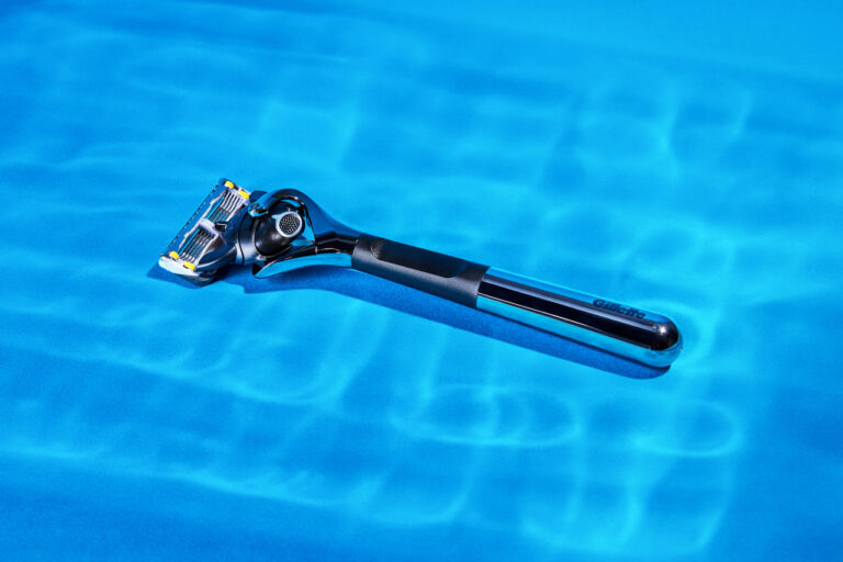 「洗臉台上最美物件 - ProGlide 酷黑磁吸限定組」- 追求生活品味的起心動念，從一支吉列刮鬍刀開始講究。 - EVERYDAY OBJECT