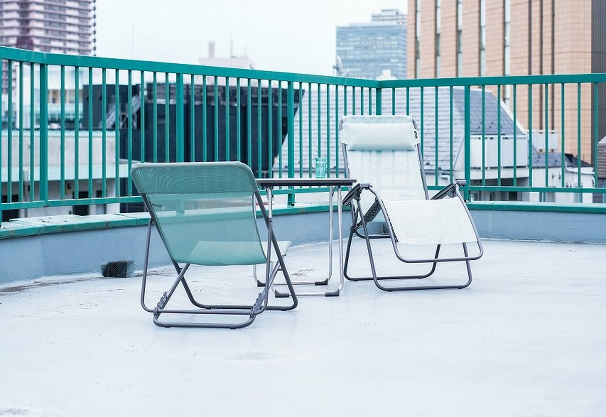 光是用看的就能想像它的舒適優雅，p.f.s.partscenter 引進 Lafuma 的經典躺椅 - 「 Reclining Chair ...