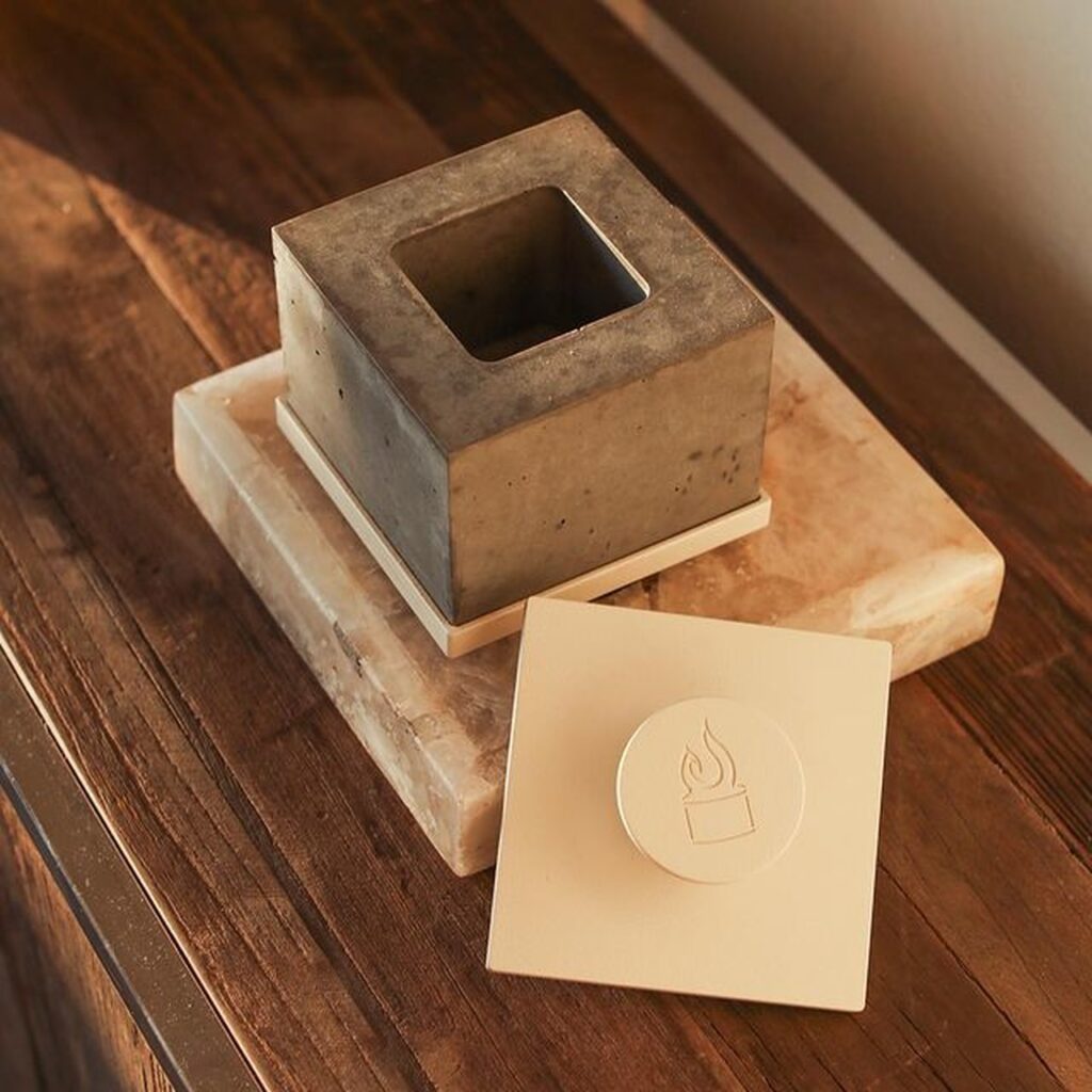 「在家點燃溫暖的火光」，享受 FLÎKR Fire® square bundle 純粹且樸實的靜謐 - EVERYDAY OBJECT