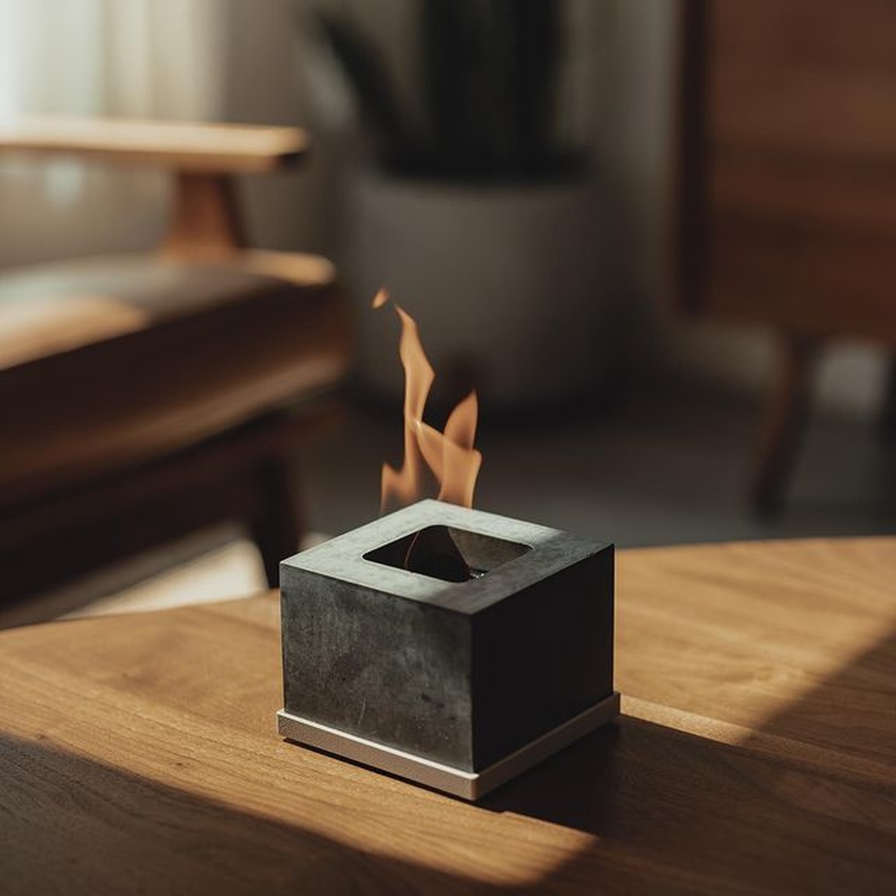 「在家點燃溫暖的火光」，享受 FLÎKR Fire® square bundle 純粹且樸實的靜謐 - EVERYDAY OBJECT