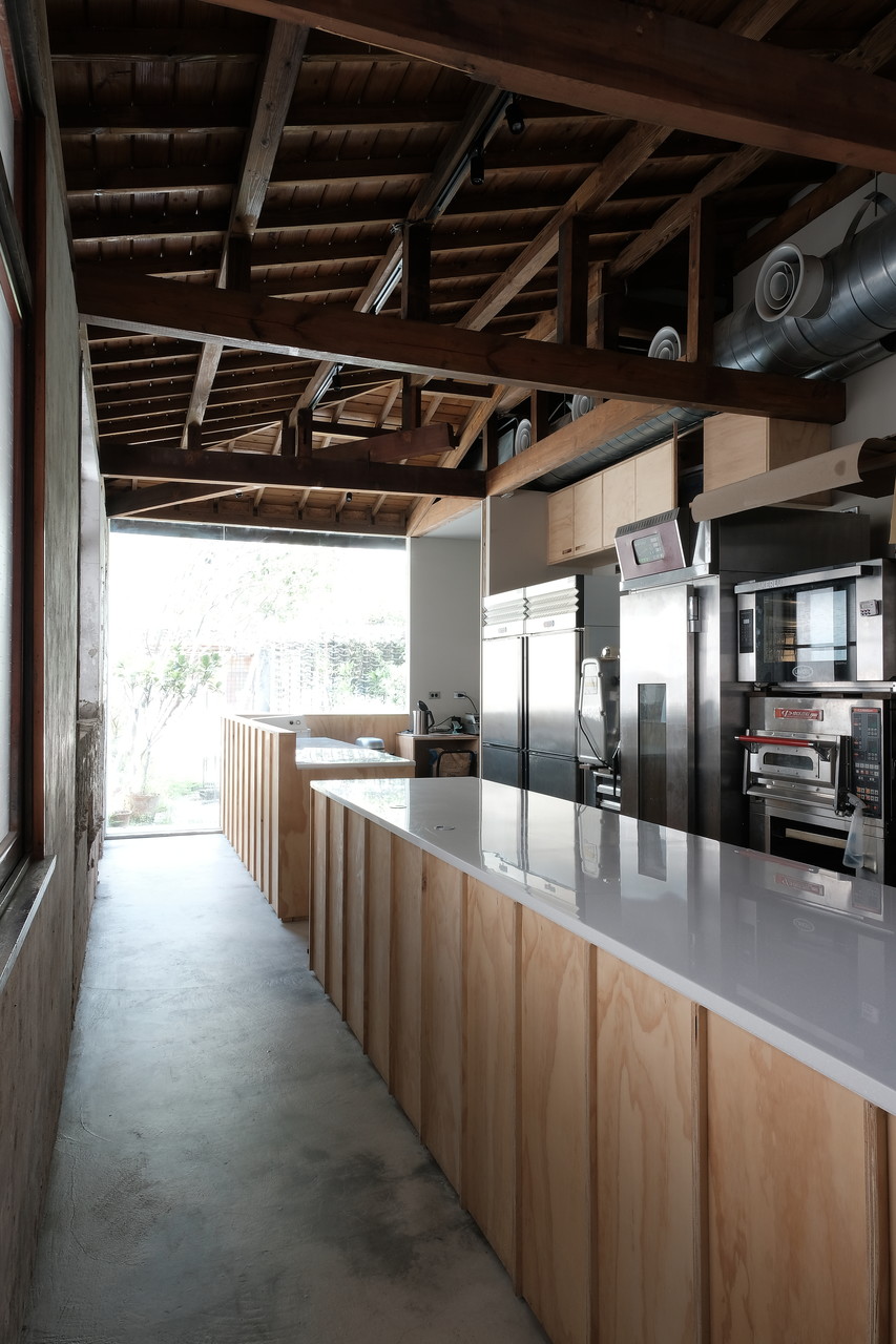 台中文化新據點「1035 collab」：結合咖啡、藝廊、烘焙、建築設計，爬梳過往歷史，形塑中區新聚落 - EVERYDAY OBJECT