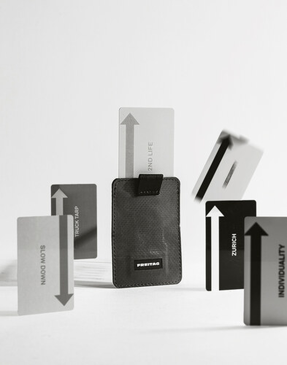 「將永續性落實於手機殼上，轉化為獨一無二的時尚單品」- freitag F385＆F380 JUSTIN - EVERYDAY OBJECT