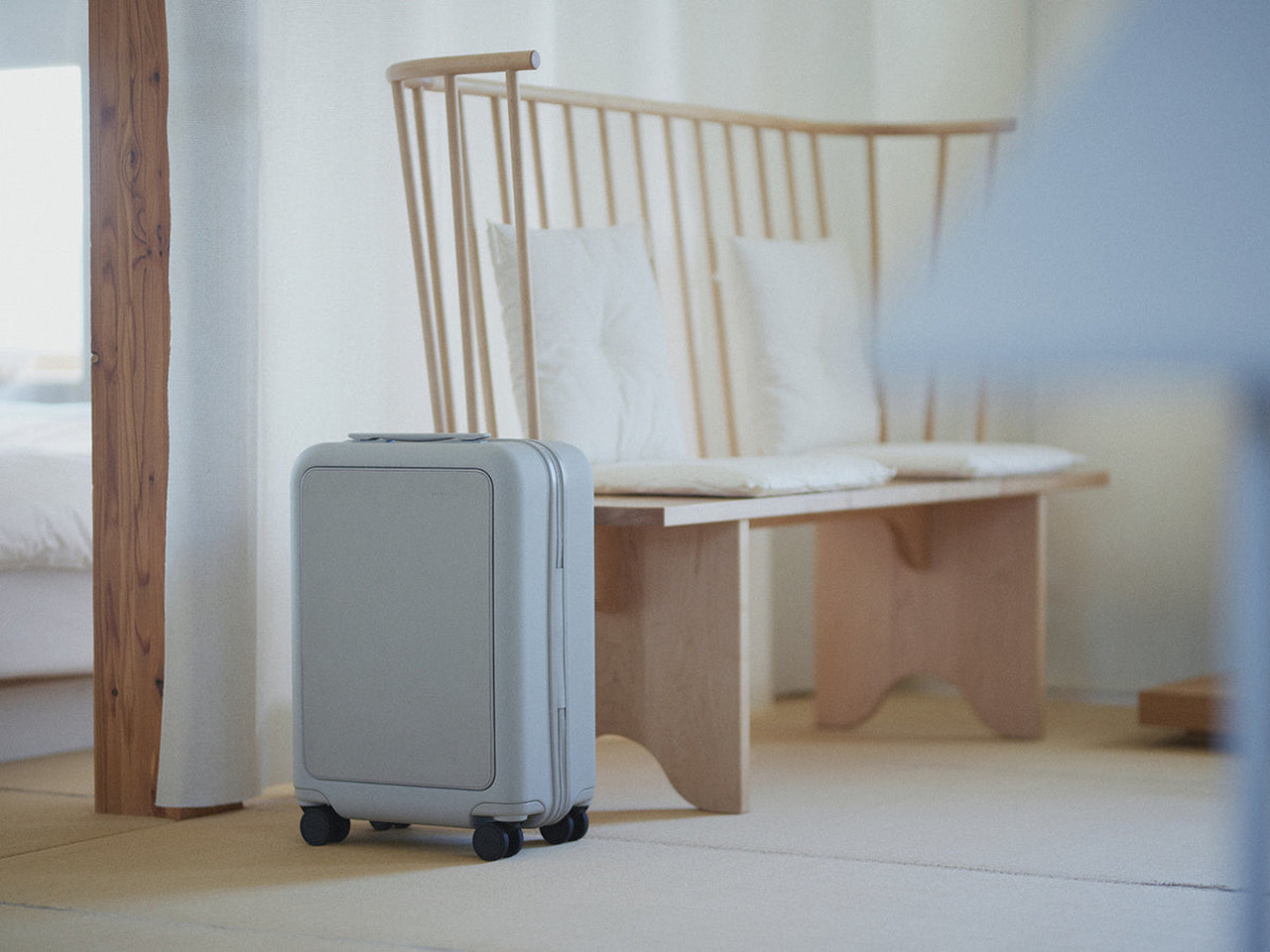 「柴田文江設計的行李箱：讓產品更貼近生活的溫和身份。」- 日本行李箱品牌 moln - EVERYDAY OBJECT