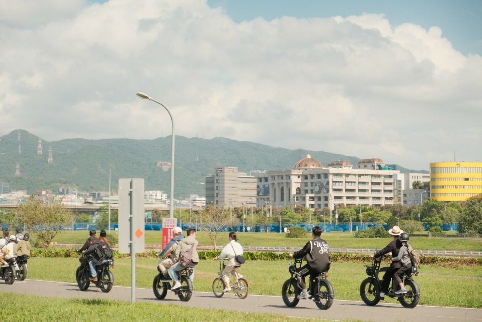 伴隨秋風、跟著搖滾節奏馳乘城市！SEic 首屆搖滾山貓電秋波車主聚 - EVERYDAY OBJECT