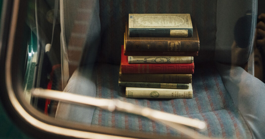 EVERYDAY OBJECT EVERYDAY OBJECT