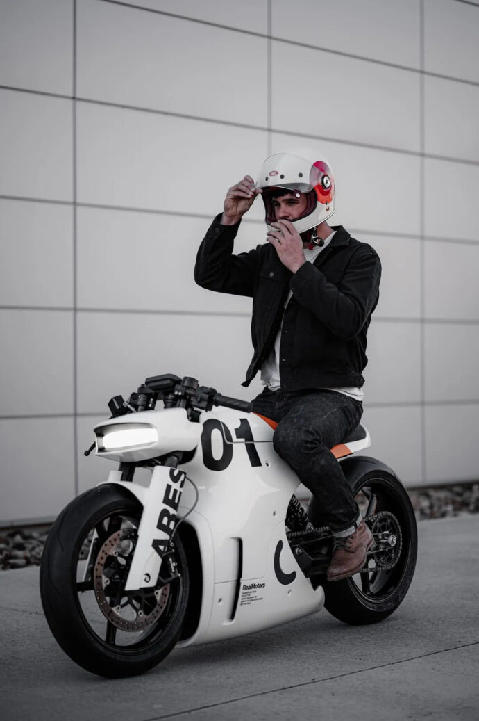 「新一代騎士的選擇」Real Motors 宣布推出 Ares 電動摩托車，以科幻電影啟發的未來感，不輸咖啡賽車的飆速能力 ...