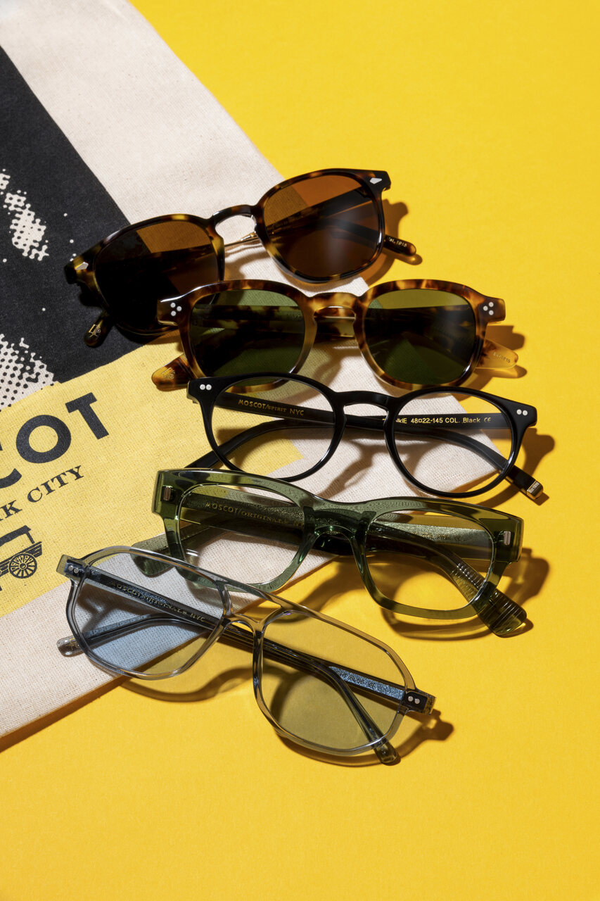 [ 專訪 ] 「原來 Andy Warhol 戴的就是這副眼鏡」- 紐約逾百年眼鏡 MOSCOT 第四代與第五代主理人 Dr. Harvey ...