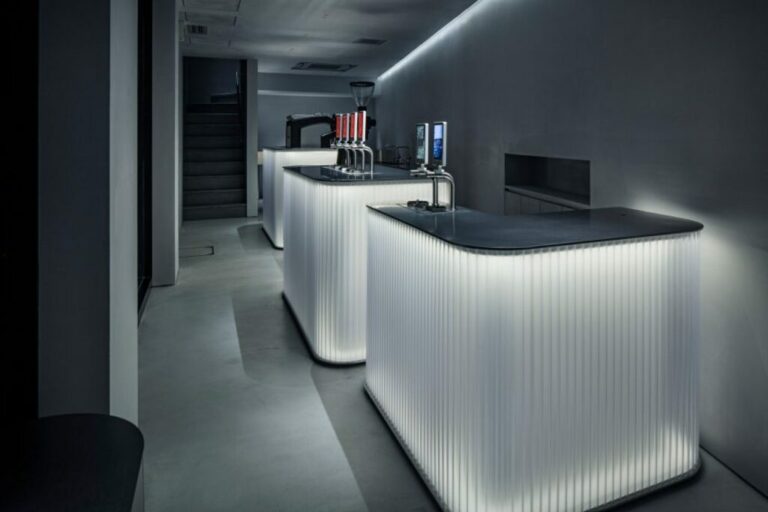 2050 咖啡的未來可能跟你想的不一樣」京都 2050 coffee 以極簡咖啡店及精心挑選的豆子，述說這些日子 - EVERYDAY OBJECT