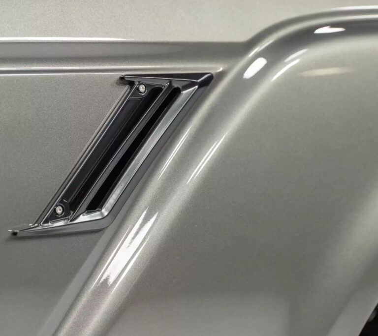 「經典與現代的完美契合」專注改造 Toyota Land Cruiser 車廠 TLC4x4，推出奢華古風越野車 - 1989 Toyota ...