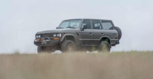 「經典與現代的完美契合」專注改造 Toyota Land Cruiser 車廠 TLC4x4，推出奢華古風越野車 - 1989 Toyota ...