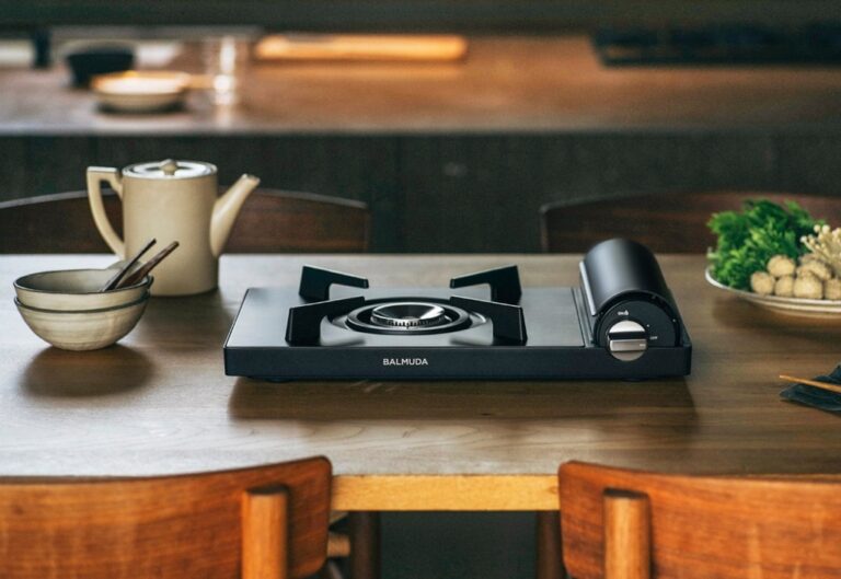 BALMUDA 重新定義卡式爐造型，Table Stove 取代厚重、展現薄型與簡約的設計線條 - EVERYDAY OBJECT