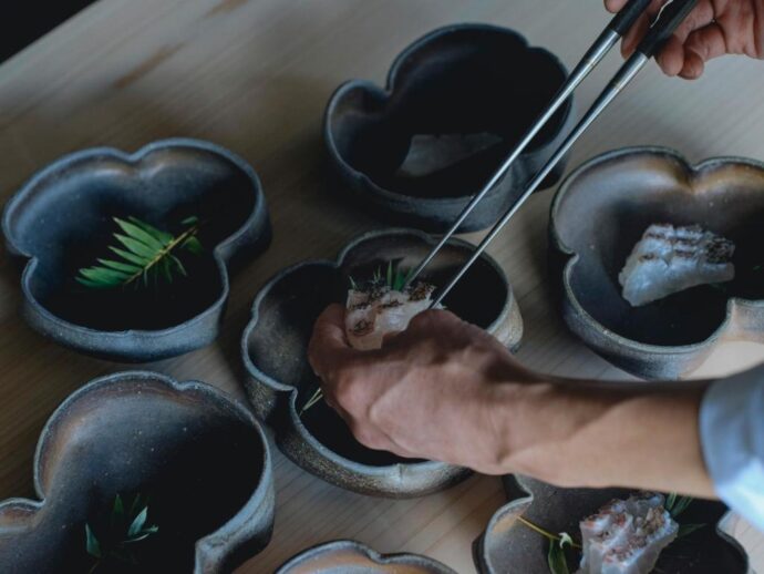 「江戶、明治與現代風情的匯集」以食會友，遇見岡山縣的倉敷美觀料理旅宿 － 撚る屋 YORUYA - EVERYDAY OBJECT