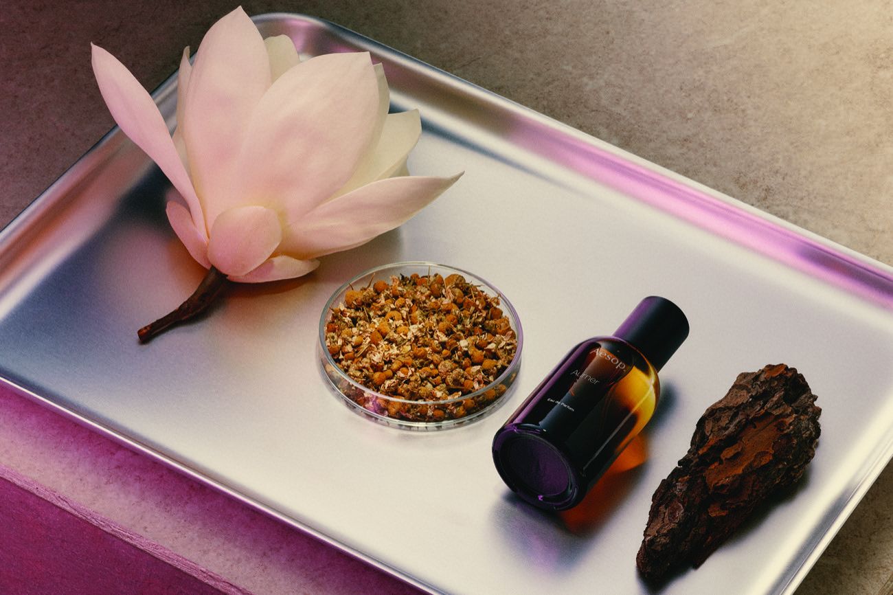 「Aesop首次推出飾品」把金屬花香調的詠香水做成配件 - EVERYDAY OBJECT