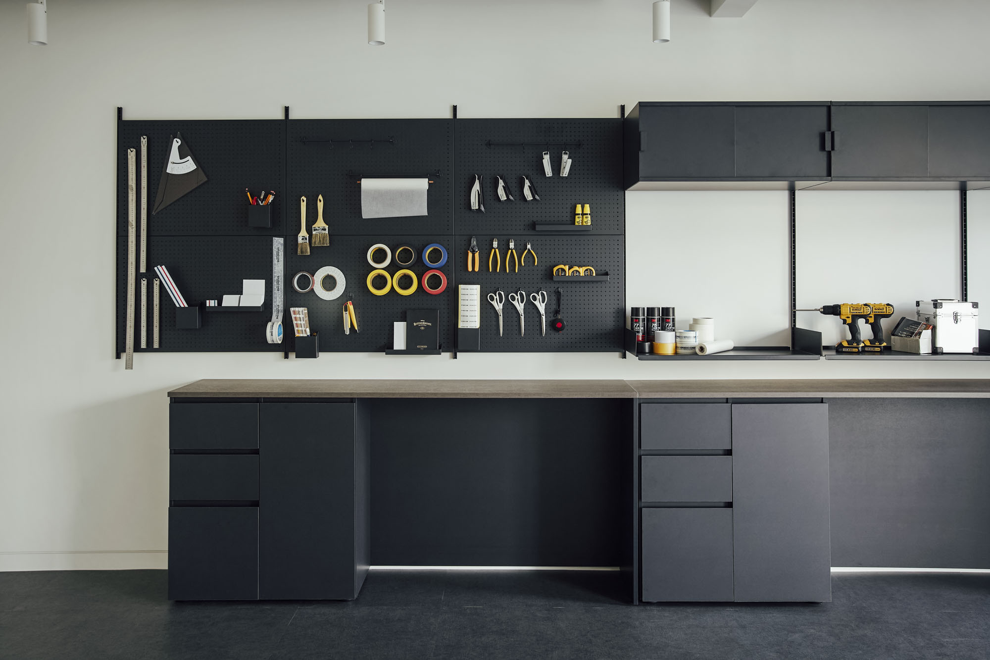 「從一座工廠，看見品牌精神」EO 直擊韓國家具品牌 iloom 的研發基地與製造現場 - EVERYDAY OBJECT