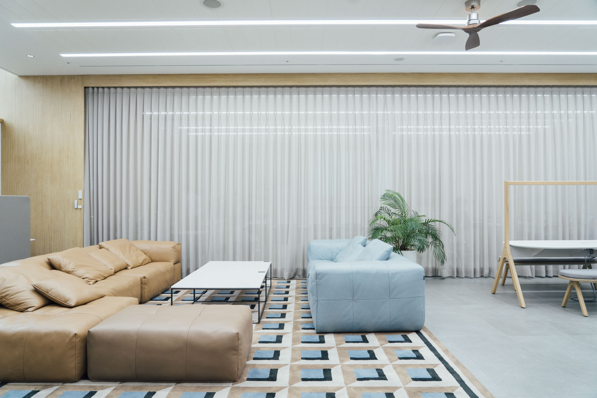 [ EO 開箱 ] 「韓國家居品牌如何設計工作空間？」從 iloom 首爾總部辦公室到旗艦店，家具為生活加值的實踐現場 - EVERYDAY OBJECT