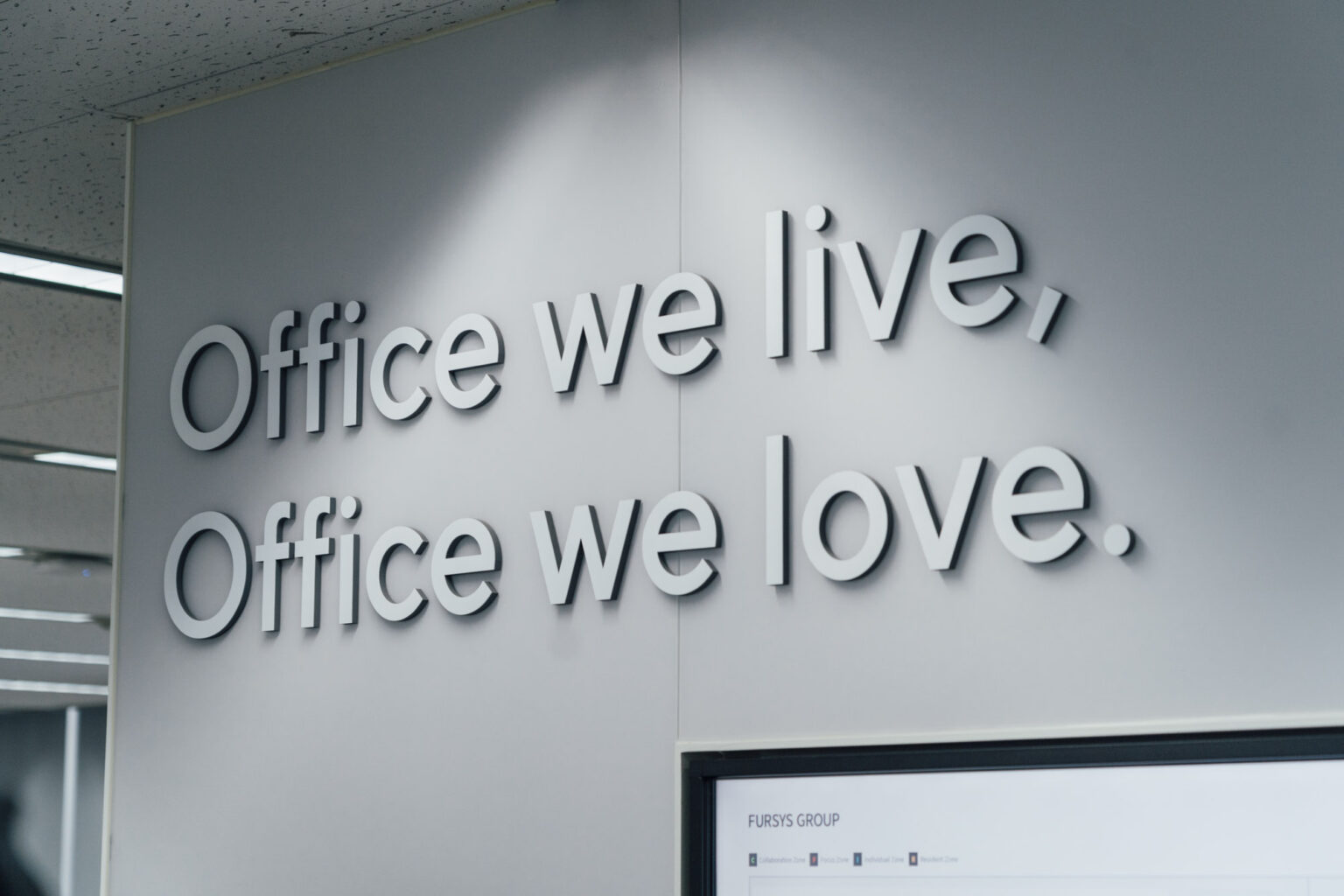 [ EO 開箱 ] 「韓國家居品牌如何設計工作空間？」從 iloom 首爾總部辦公室到旗艦店，家具為生活加值的實踐現場 - EVERYDAY OBJECT