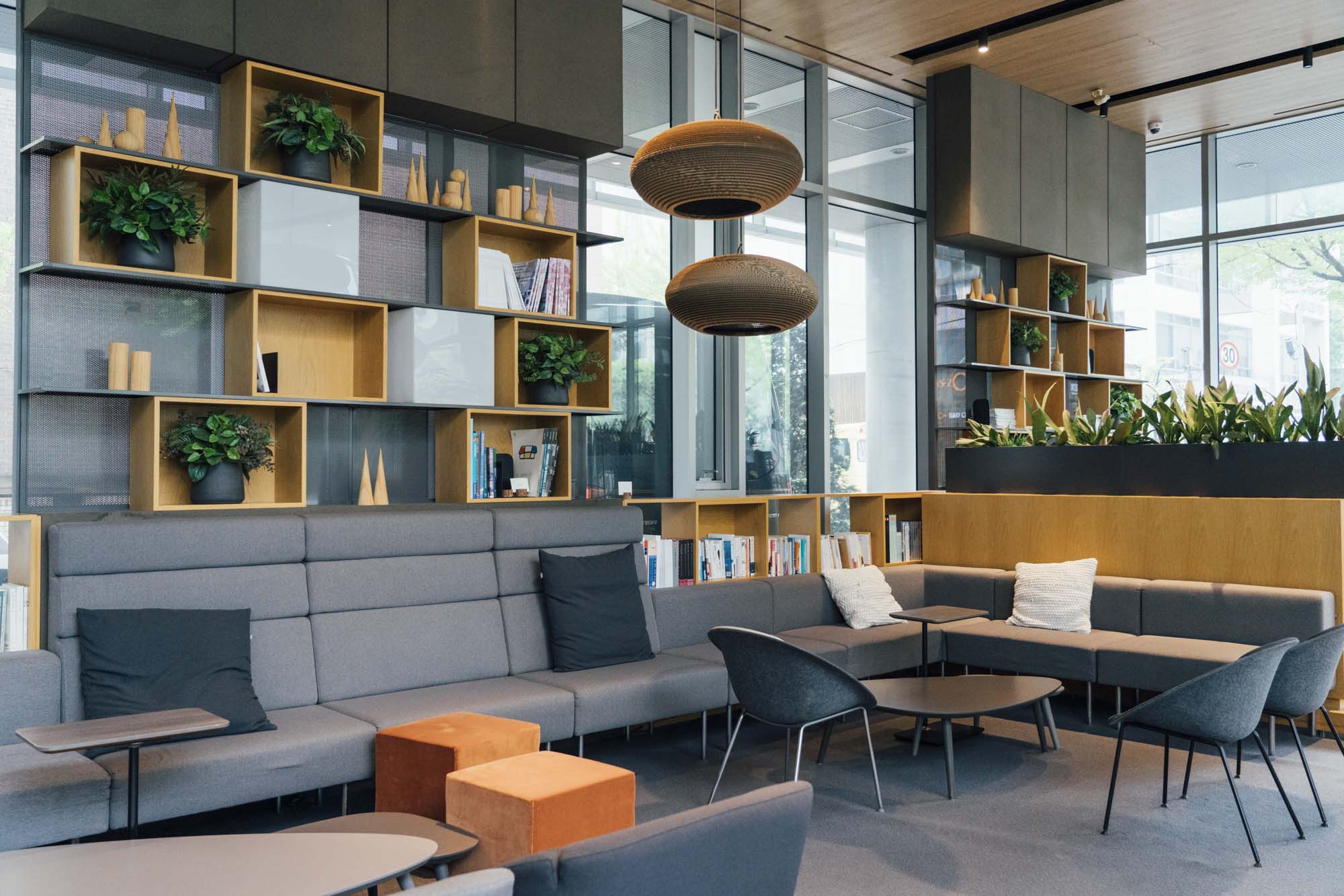 [ EO 開箱 ] 「韓國家居品牌如何設計工作空間？」從 iloom 首爾總部辦公室到旗艦店，家具為生活加值的實踐現場 - EVERYDAY OBJECT