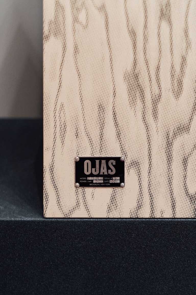 [ 專訪 ] 當聲音成為雕塑：走進 OJAS 創辦人 Devon Turnbull 的音響世界 - EVERYDAY OBJECT